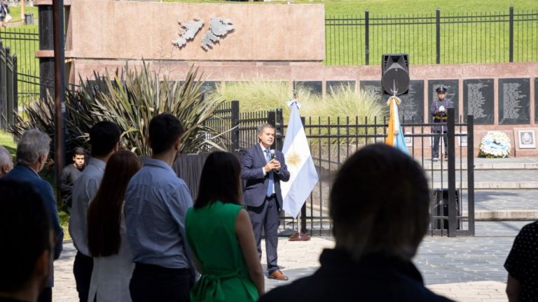 El Gobierno de Tierra del Fuego homenajeó a héroes de Malvinas en el ...