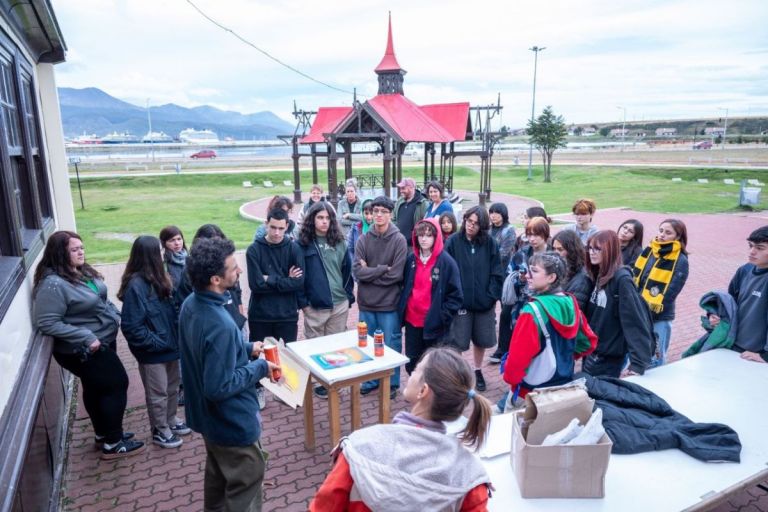 “EMUSH 2025”: La secretaría de Cultura y Educación de Ushuaia realizó ...